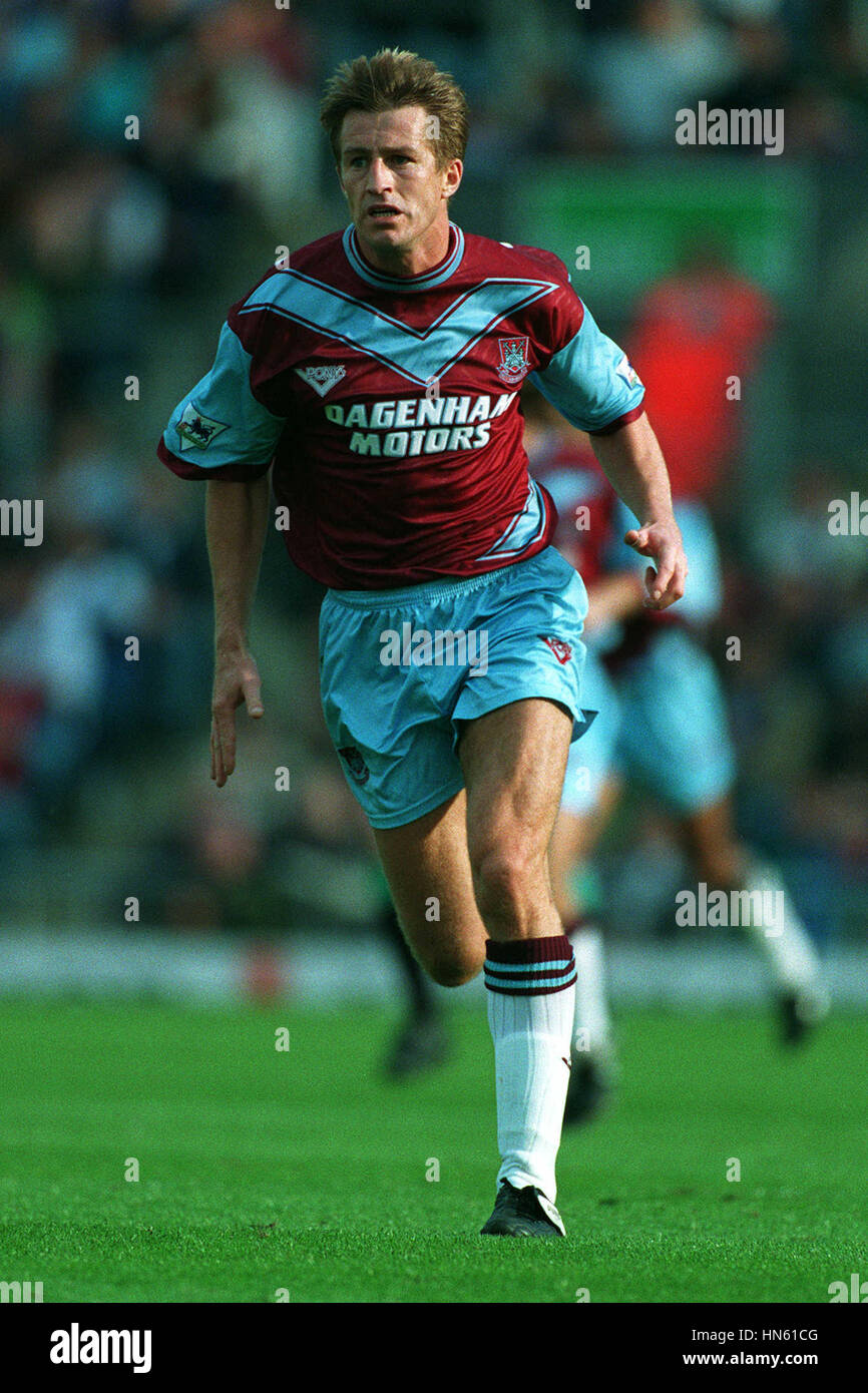 LEE CHAPMAN WEST HAM UNITED FC 07 December 1993 Stock Photo - Alamy