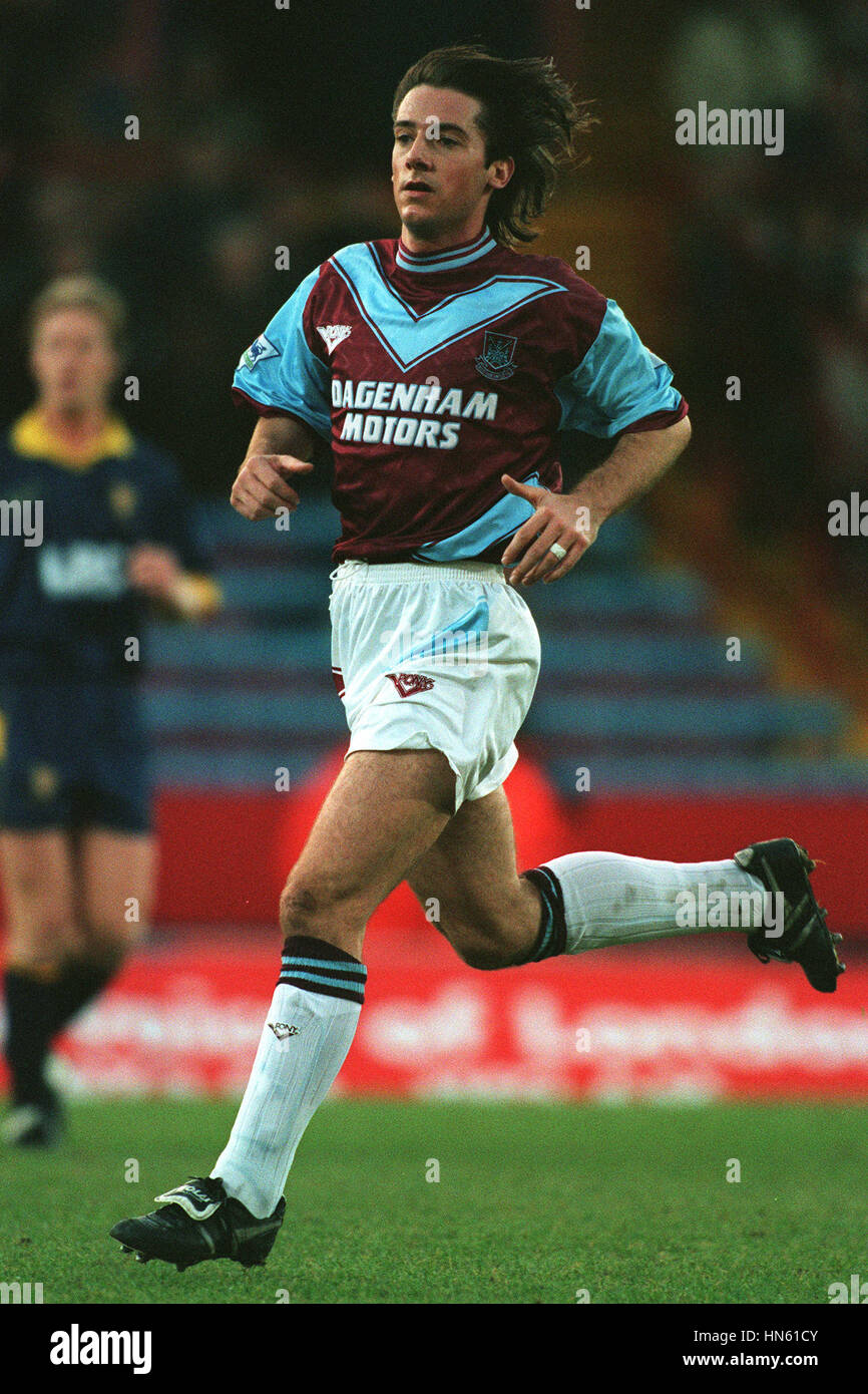 Ian bishop west ham hi-res stock photography and images - Alamy