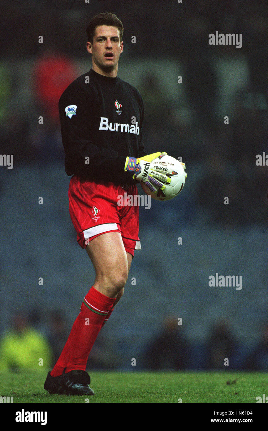 Swindon town 1993 hi-res stock photography and images - Alamy