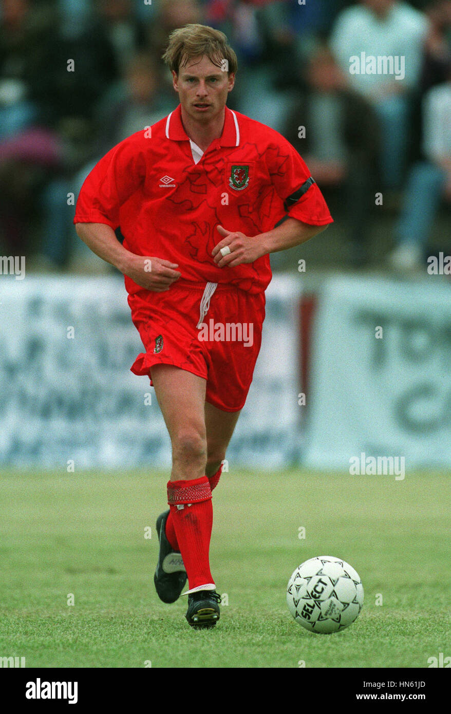 PAUL BODIN WALES & SWINDON FC 09 June 1993 Stock Photo - Alamy