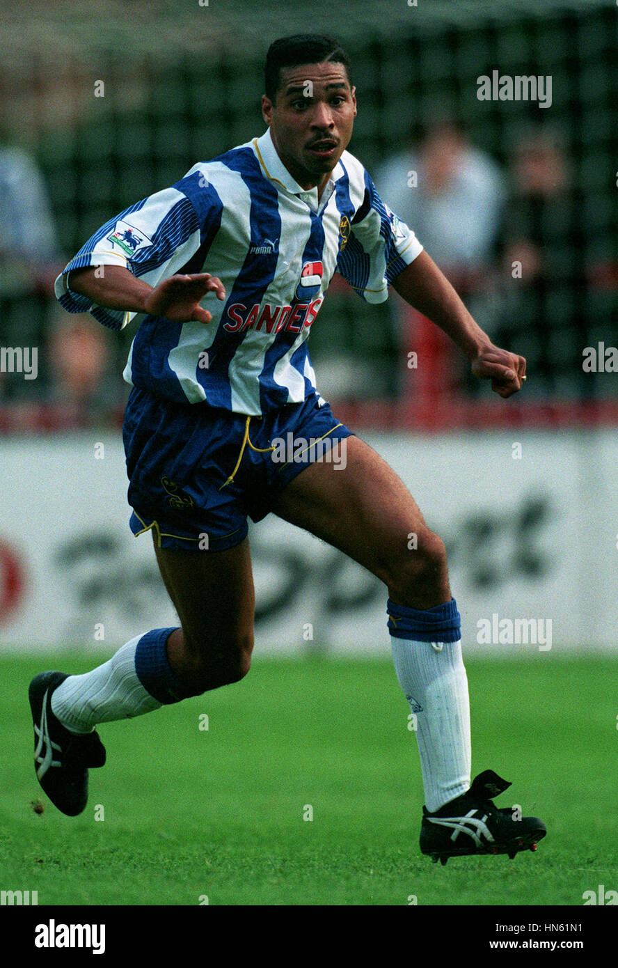 DES WALKER SHEFFIELD WEDNESDAY FC 27 July 1993 Stock Photo - Alamy