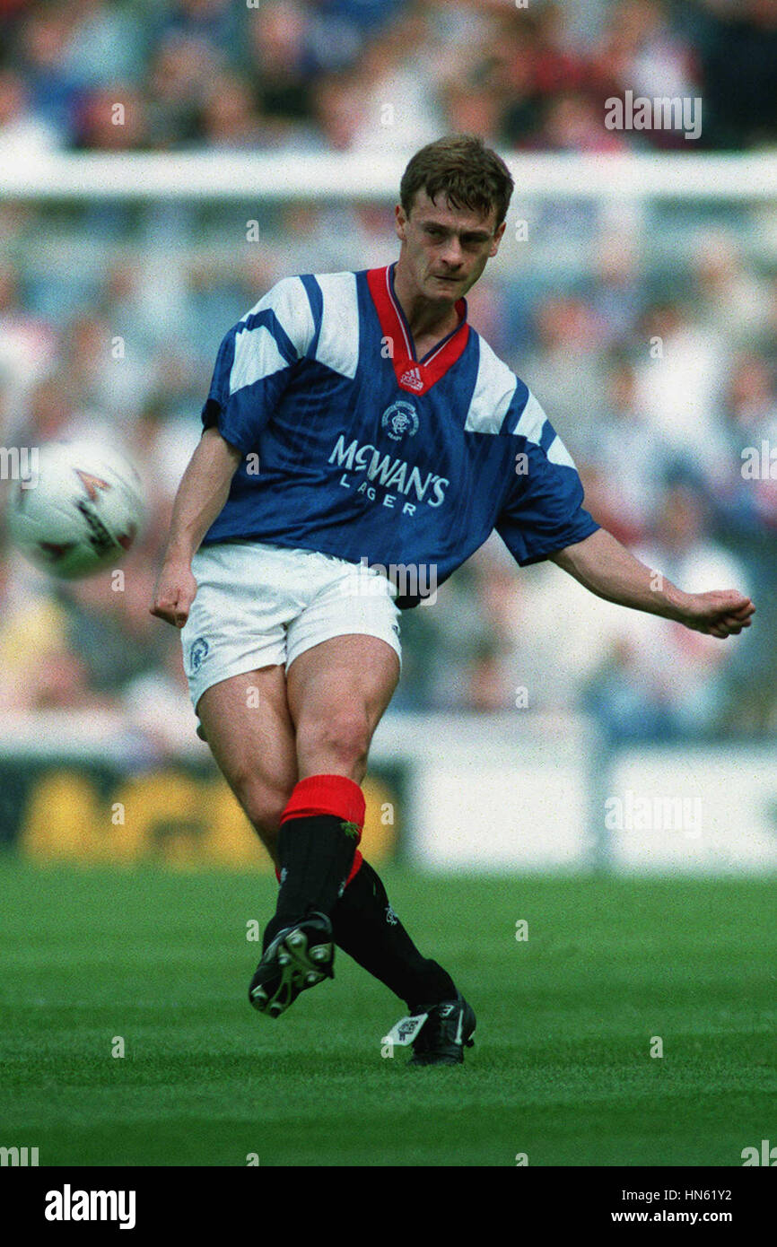 DAVID ROBERTSON GLASGOW RANGERS FC 01 September 1993 Stock Photo - Alamy