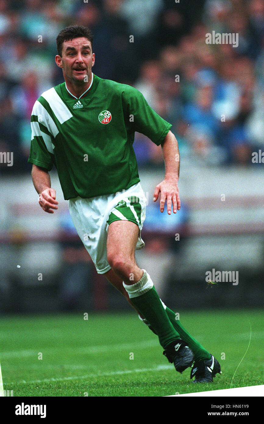 John aldridge eire tranmere rovers hi-res stock photography and images ...