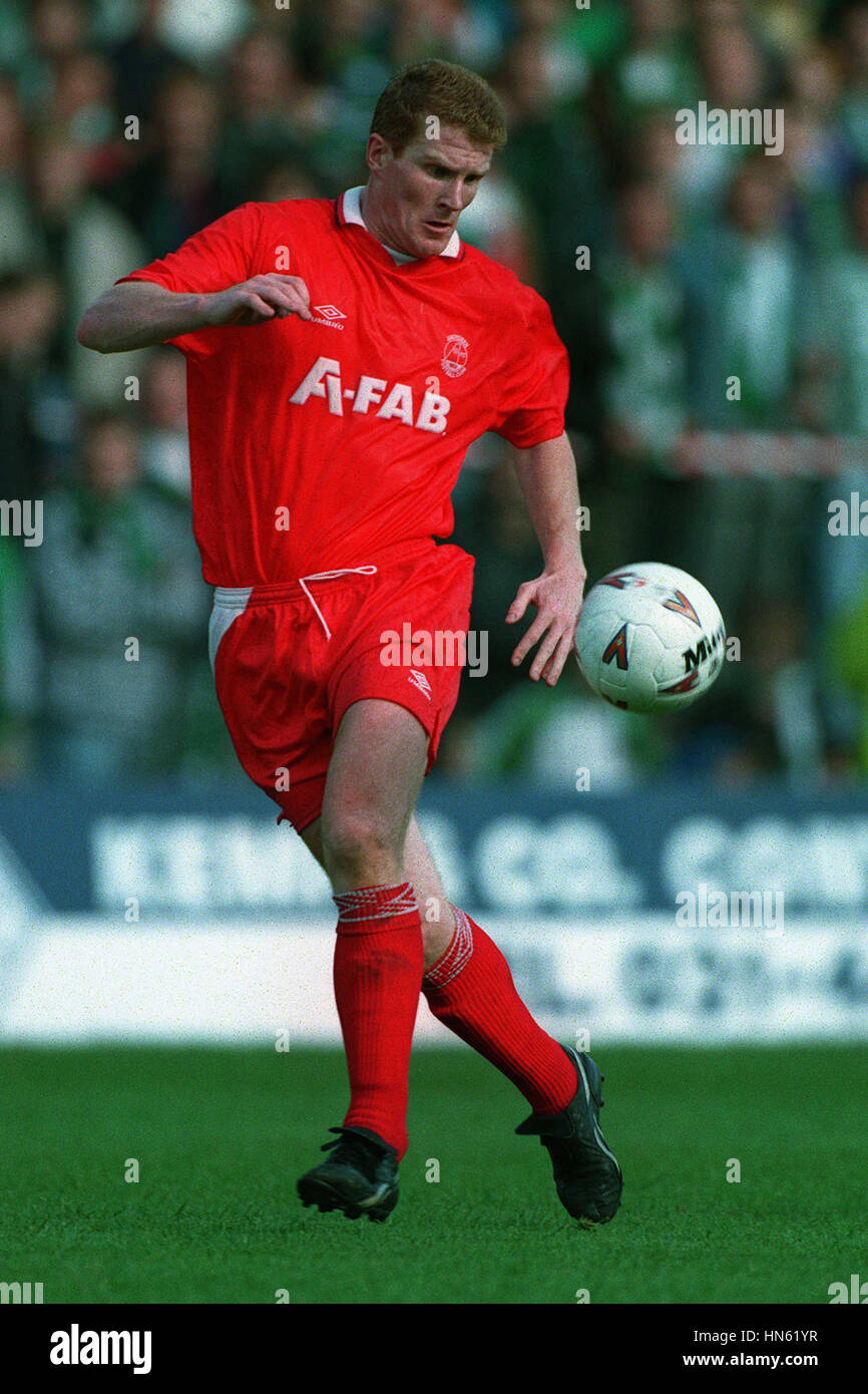 DUNCAN SHEARER ABERDEEN FC 13 September 1993 Stock Photo - Alamy