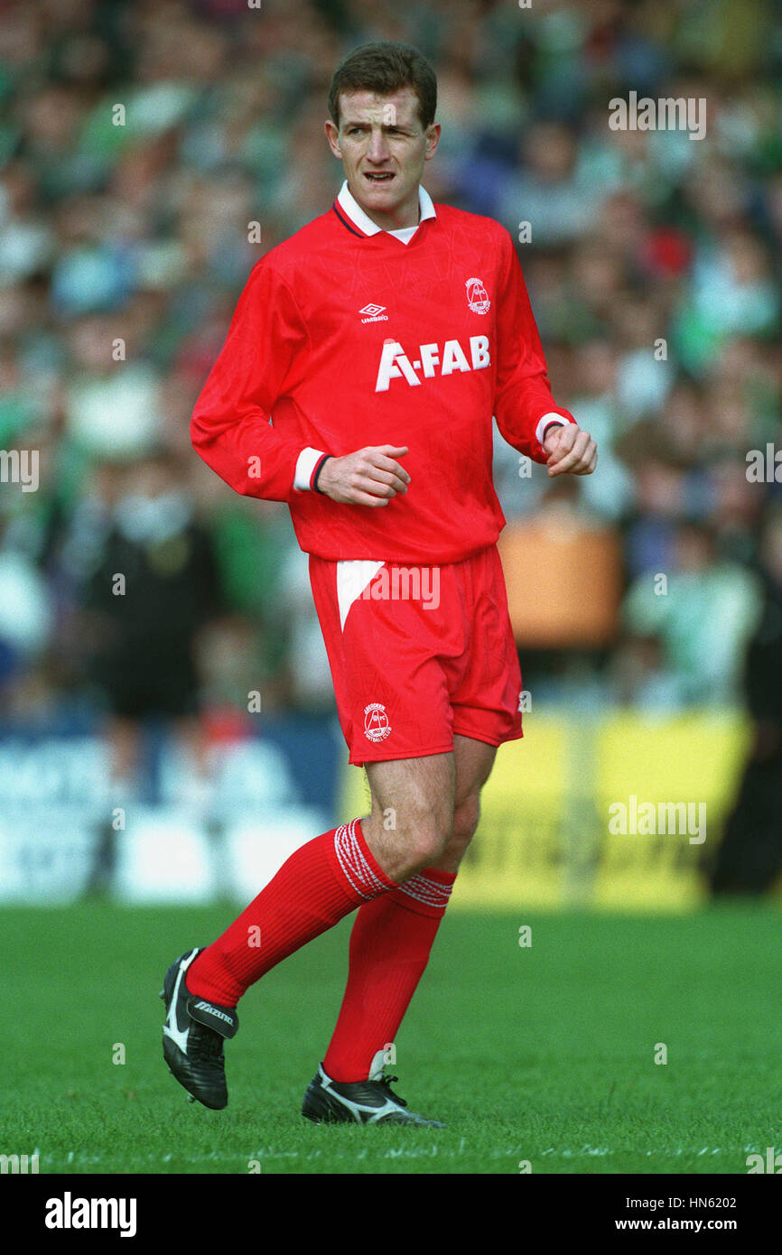 BRIAN IRVINE ABERDEEN FC 13 September 1993 Stock Photo - Alamy