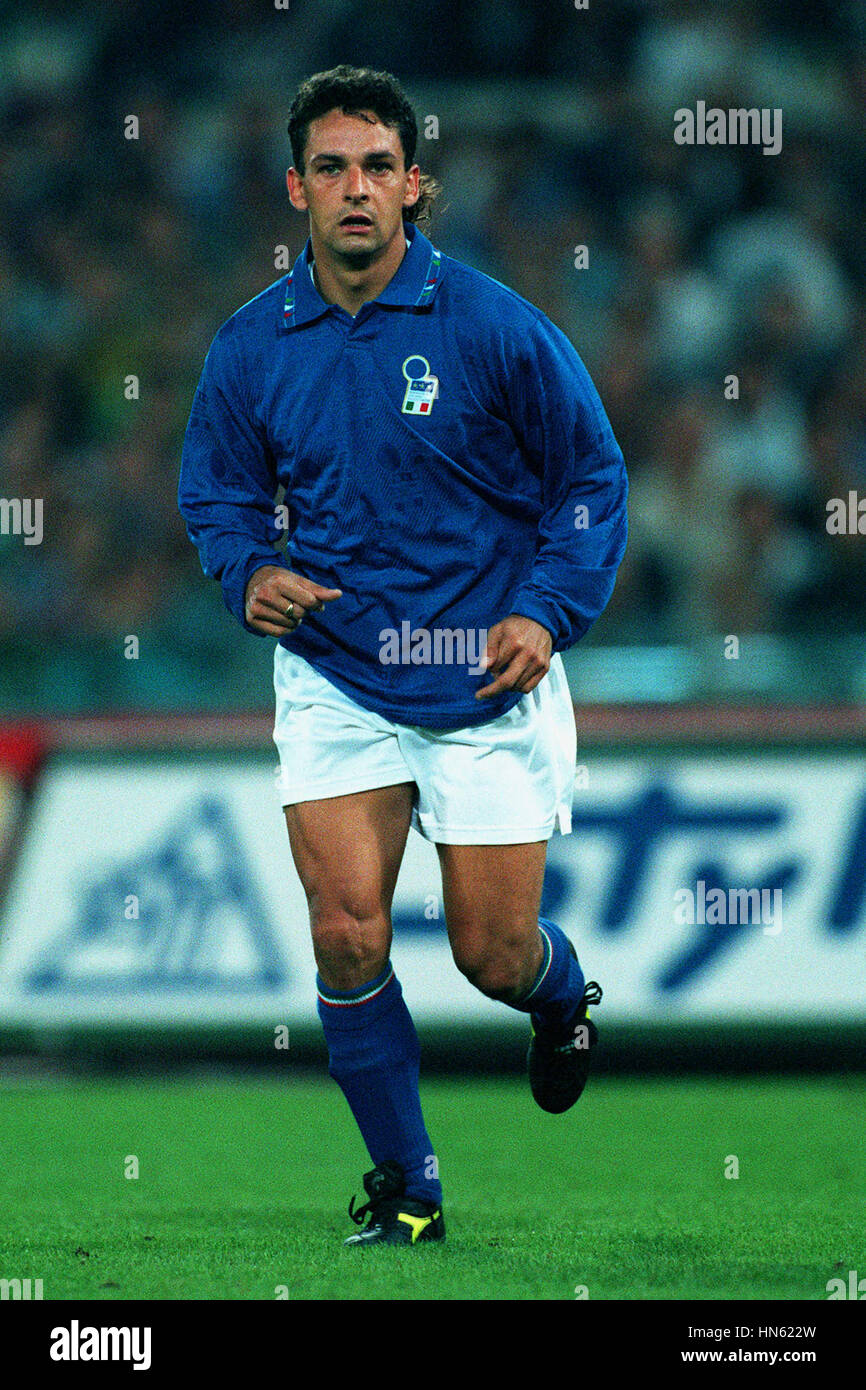 ROBERTO BAGGIO ITALY & JUVENTUS FC 14 October 1993 Stock Photo - Alamy