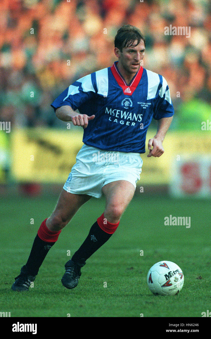GARY STEVENS GLASGOW RANGERS FC 25 October 1993 Stock Photo - Alamy