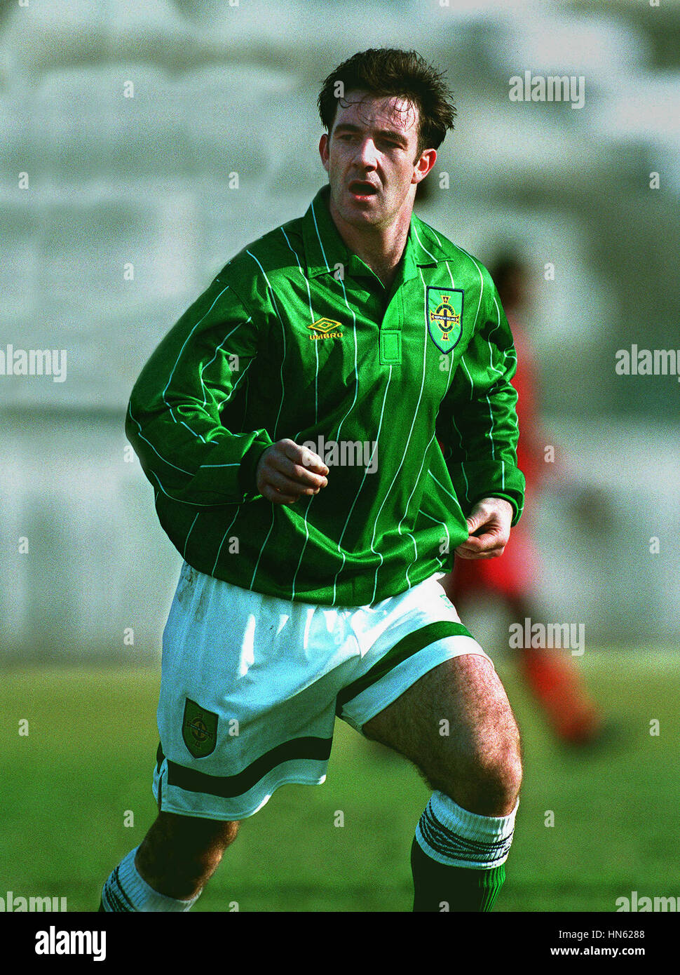 PHILIP GRAY NORTHERN IRELAND & LUTON TOWN 18 February 1993 Stock Photo ...