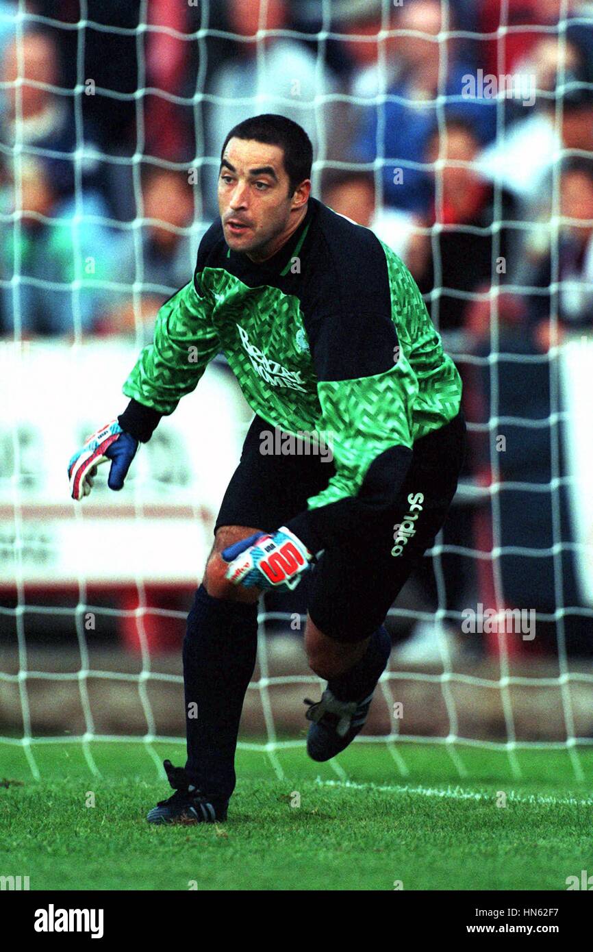 TONY PARKS FALKIRK FC 11 August 1993 Stock Photo - Alamy