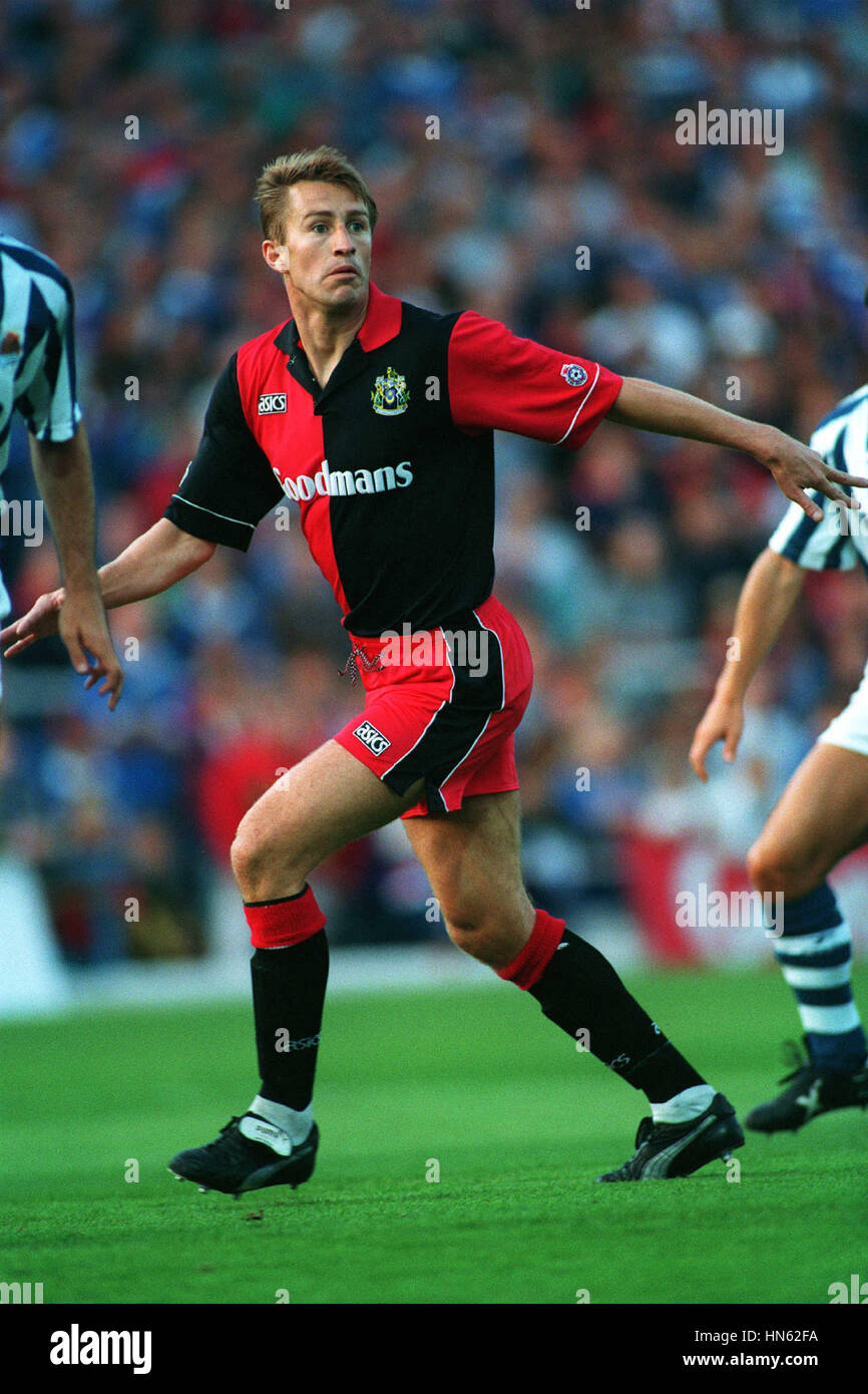 LEE CHAPMAN PORTSMOUTH FC 11 August 1993 Stock Photo - Alamy
