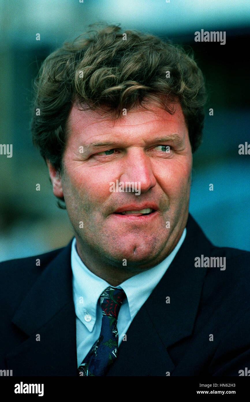 JOHN TOSHACK REAL SOCIADAD MANAGER 18 August 1993 Stock Photo - Alamy