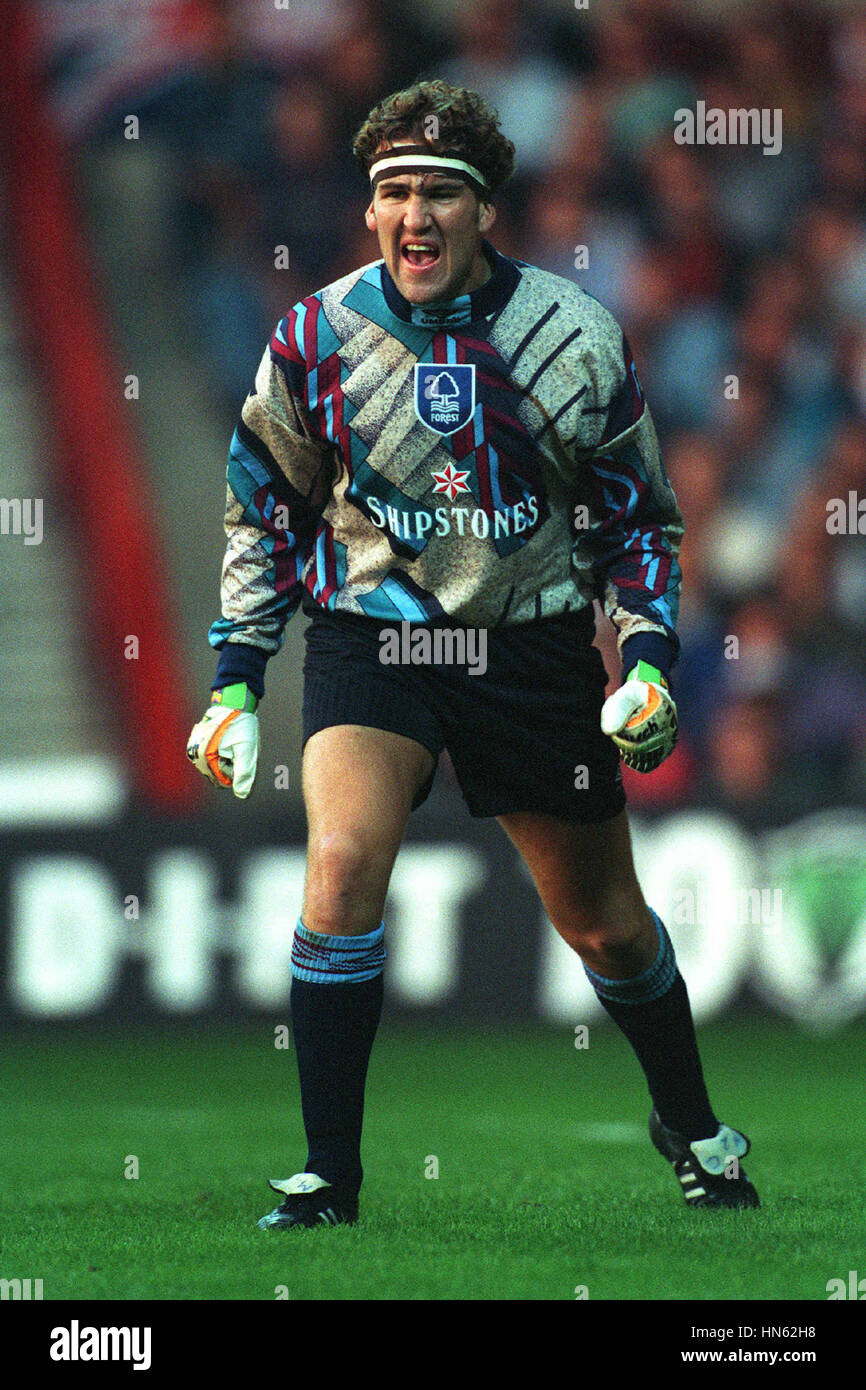 MARK CROSSLEY NOTTINGHAM FOREST FC 19 August 1993 Stock Photo - Alamy