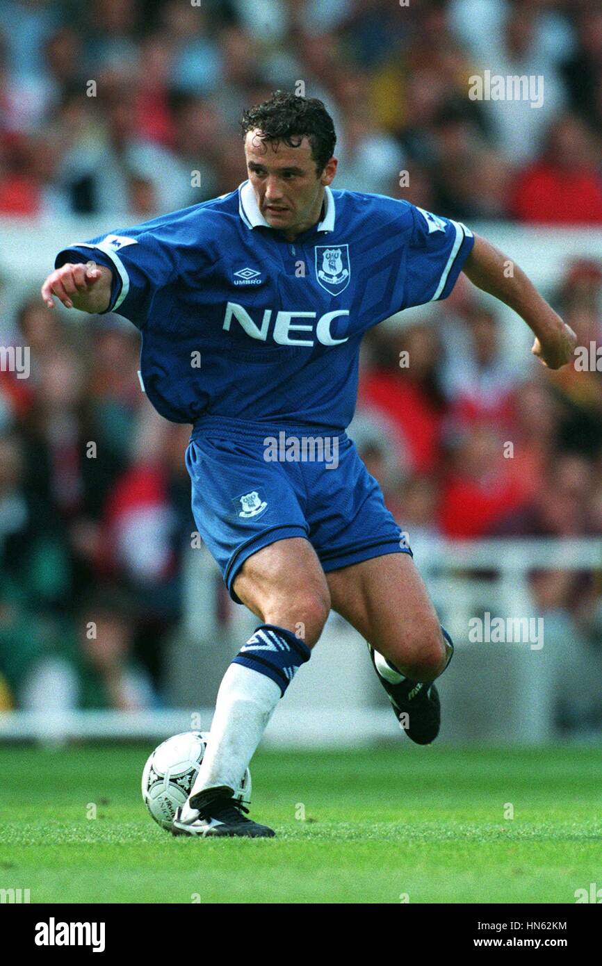 BARRY HORNE EVERTON FC 01 September 1993 Stock Photo - Alamy