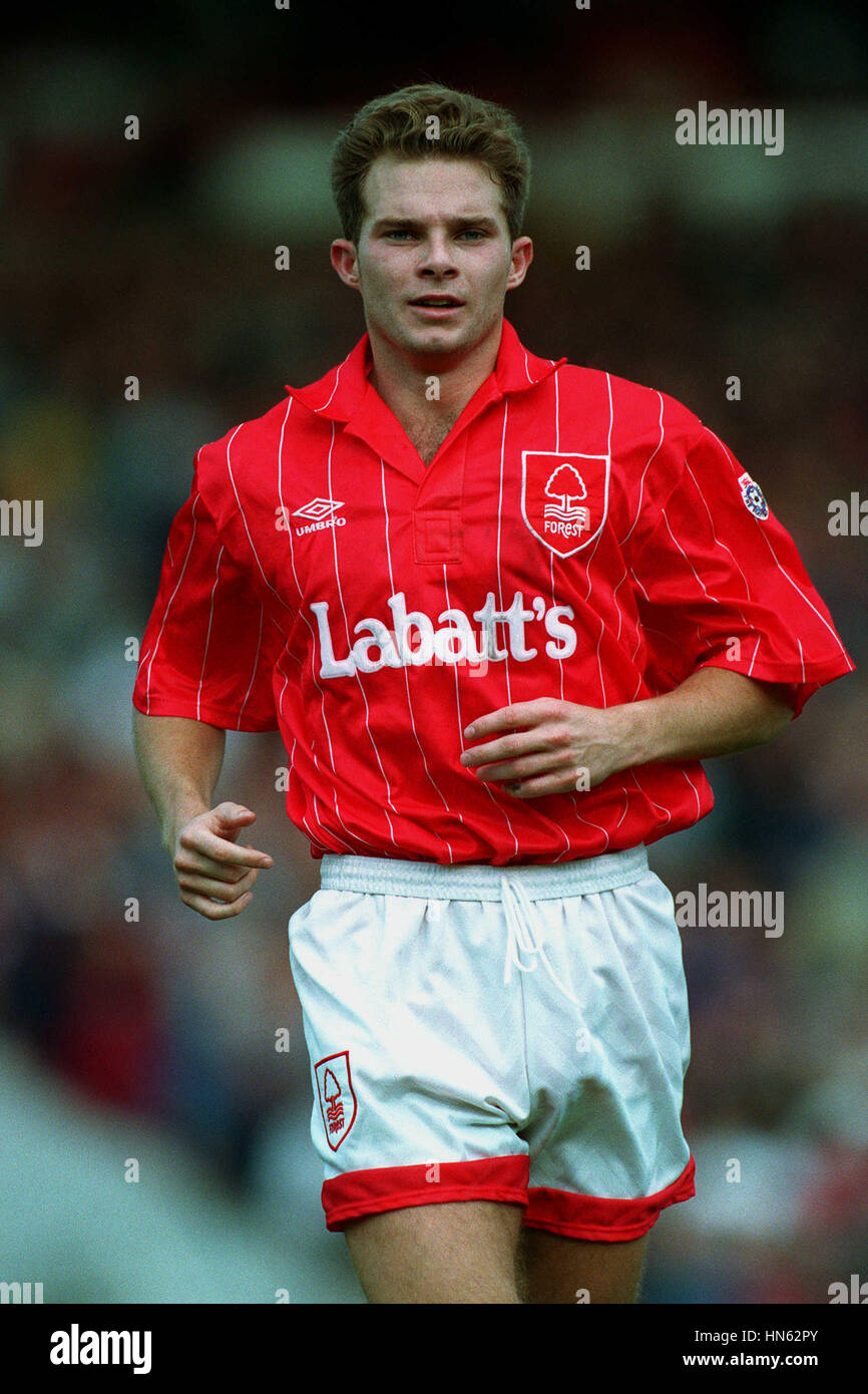 STEVE HOWE NOTTINGHAM FOREST FC 29 September 1993 Stock Photo - Alamy