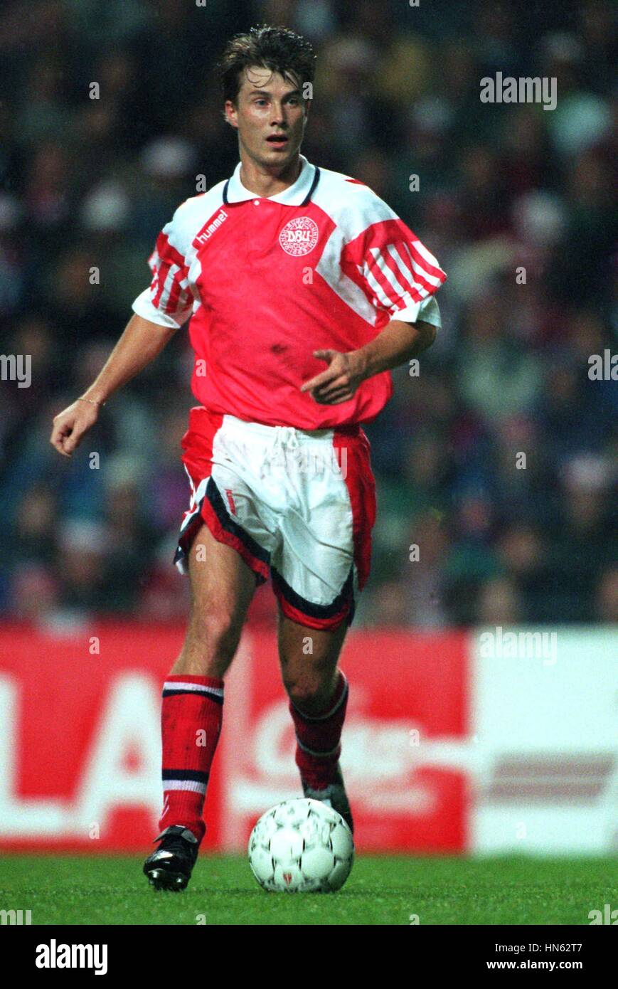 BRIAN LAUDRUP DENMARK & AC MILAN FC 16 October 1993 Stock Photo - Alamy