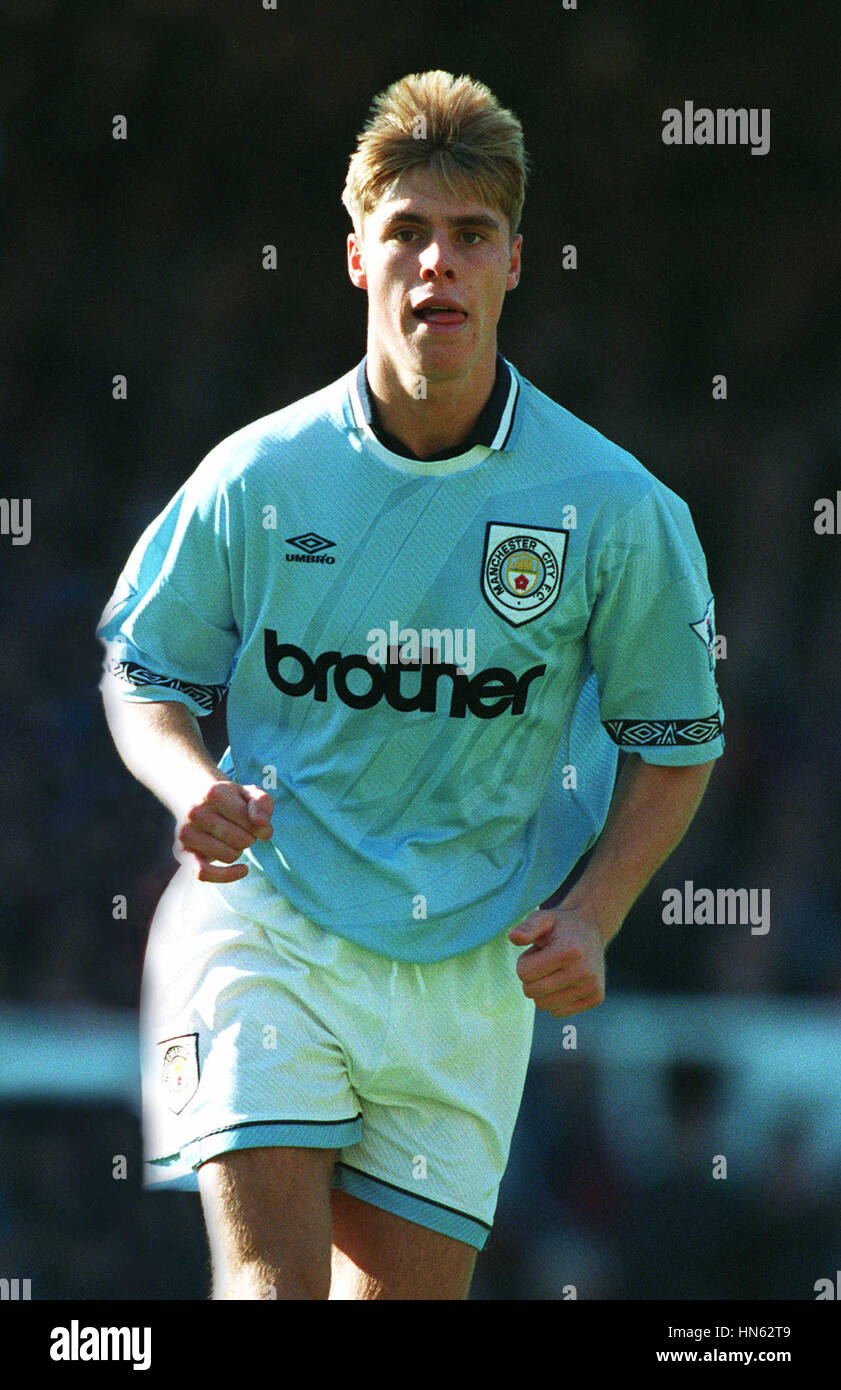 GARY FLITCROFT MANCHESTER CITY FC 18 October 1993 Stock Photo - Alamy