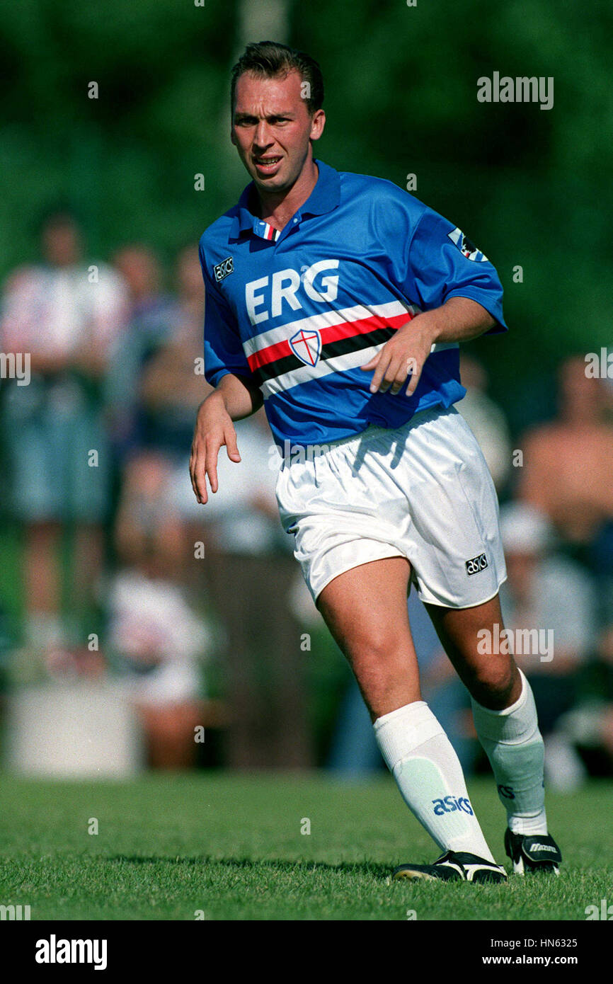 DAVID PLATT SAMPDORIA FC 02 August 1993 Stock Photo - Alamy