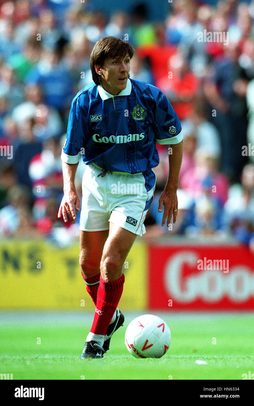 WARREN NEILL PORTSMOUTH FC 10 September 1993 Stock Photo - Alamy