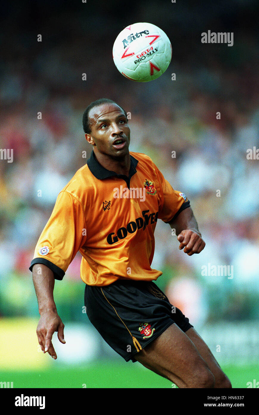 Cyrille Regis. High Resolution Stock Photography and Images - Alamy