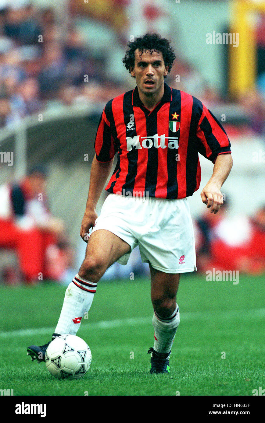 ROBERTO DONADONI AC MILAN 21 September 1993 Stock Photo - Alamy