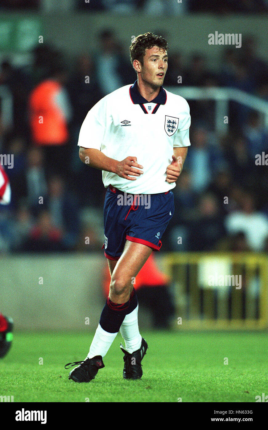 CHRIS SUTTON ENGLAND U21 21 September 1993 Stock Photo - Alamy