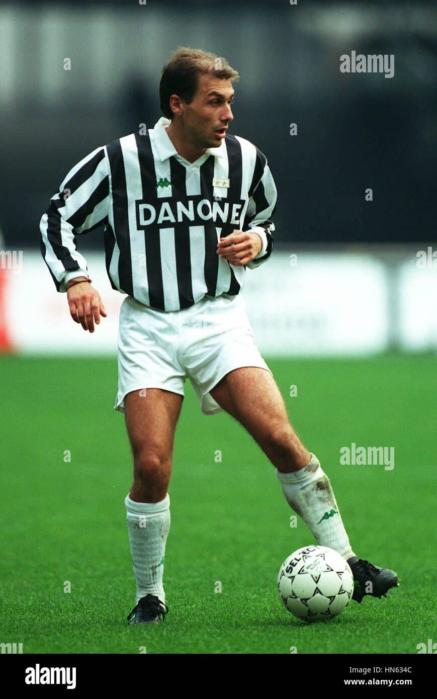 ANTONIO CONTE JUVENTUS FC 26 October 1993 Stock Photo - Alamy