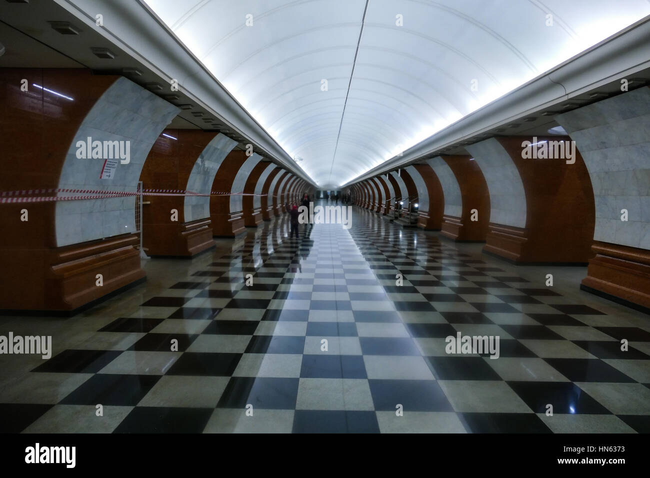 Subway station interior hi-res stock photography and images - Alamy