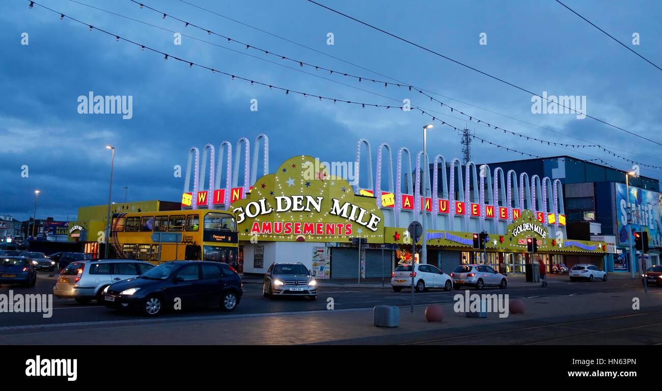 Rundown seaside town uk hi-res stock photography and images - Alamy