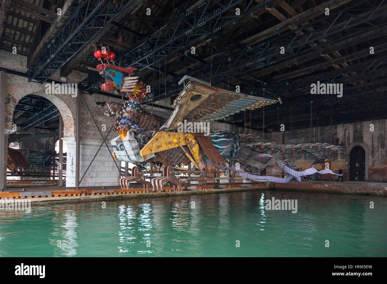 Xu Bing Phoenix sculpture at the pavilion of China - Venice Art ...