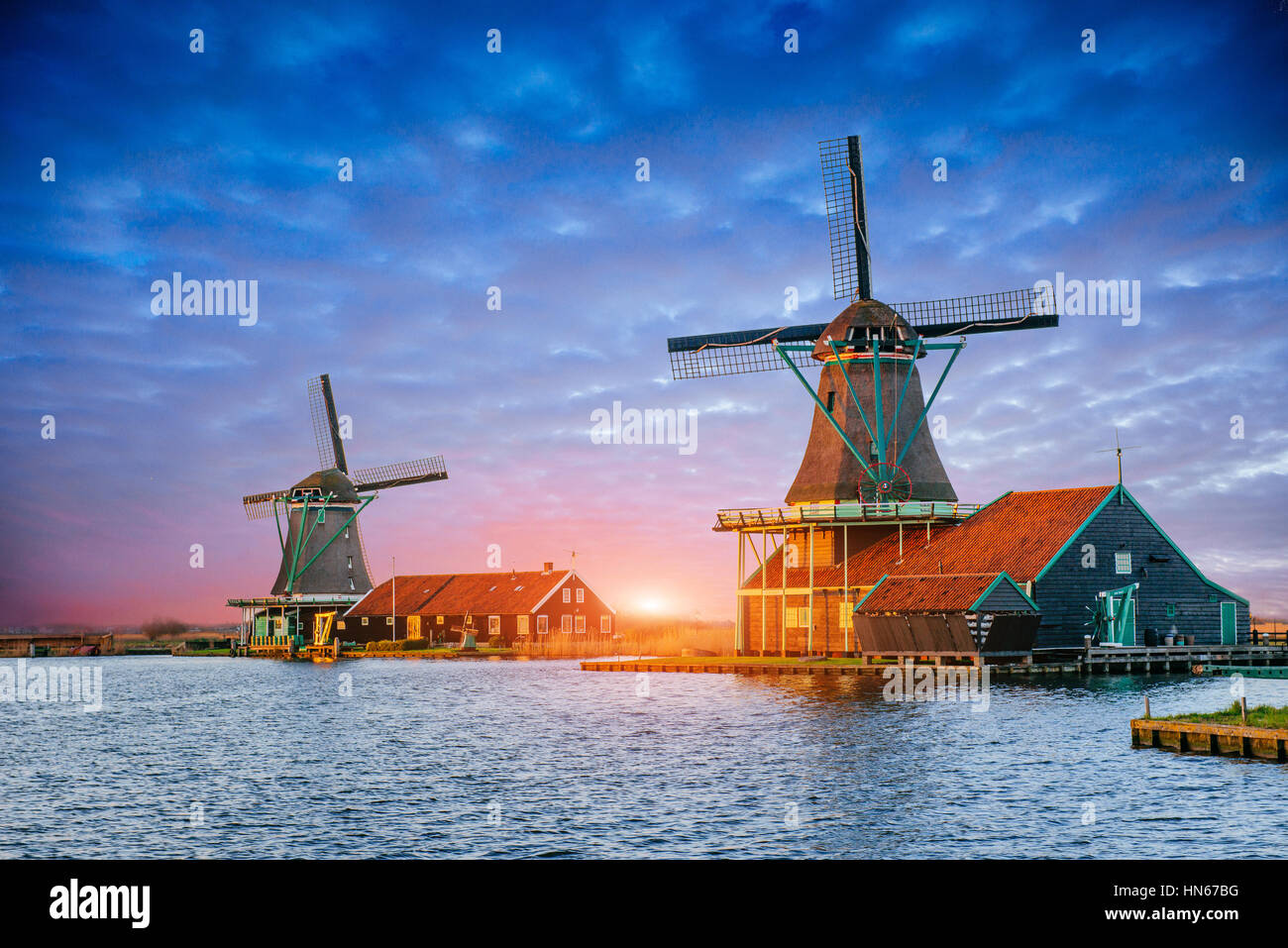 Dutch wind mills by night hi-res stock photography and images - Alamy