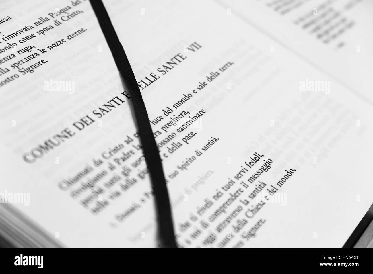 Open bible Black and White Stock Photos & Images - Alamy