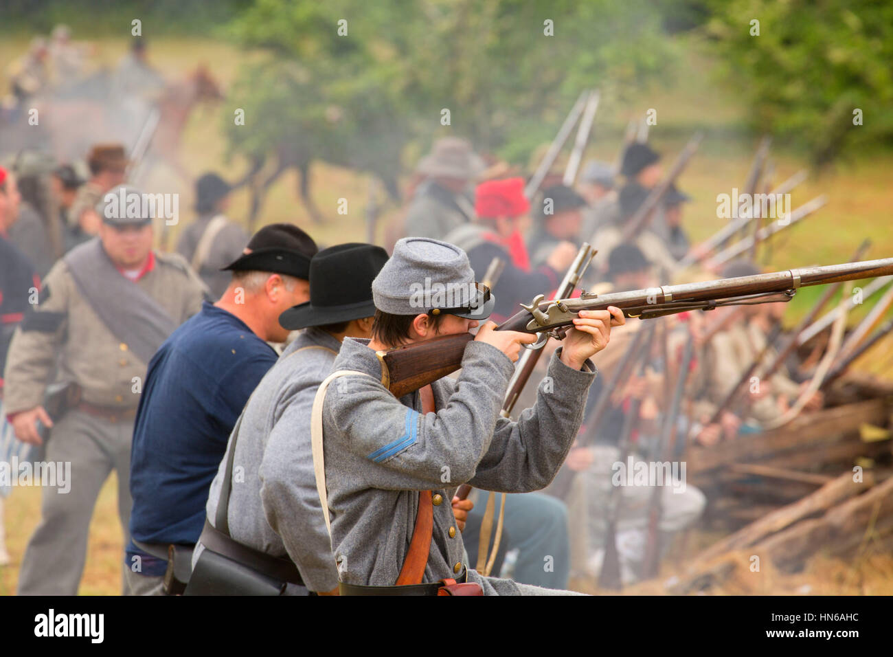Confederate soldiers during battle re-enactment, Civil War Reenactment ...