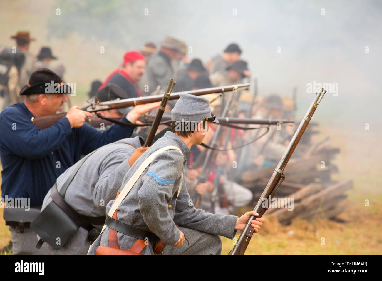Confederate soldiers during battle re-enactment, Civil War Reenactment ...