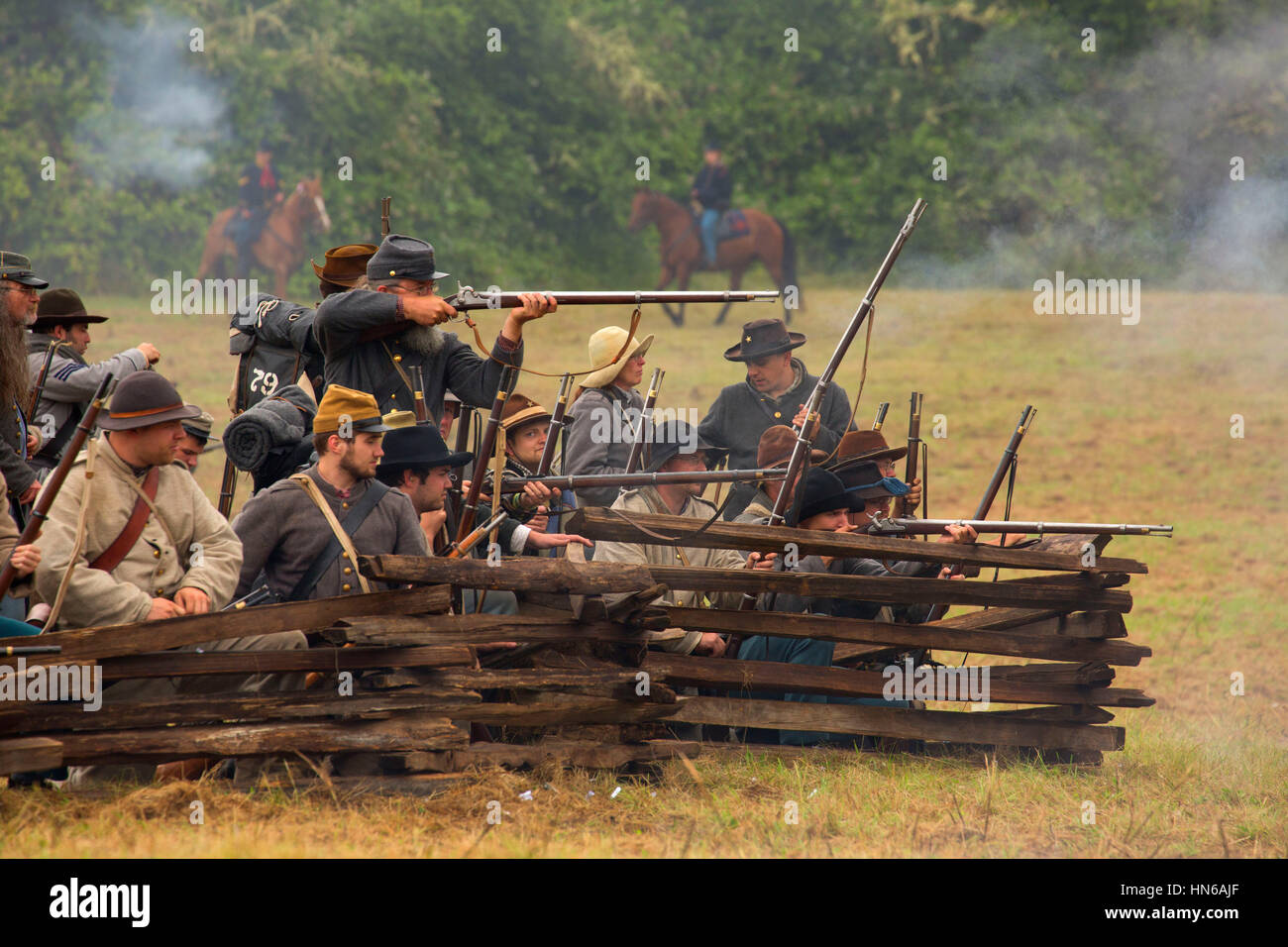 Confederate soldiers during battle re-enactment, Civil War Reenactment ...
