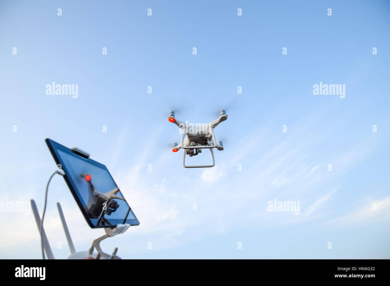 Drone tracking device hi-res stock photography and images - Alamy