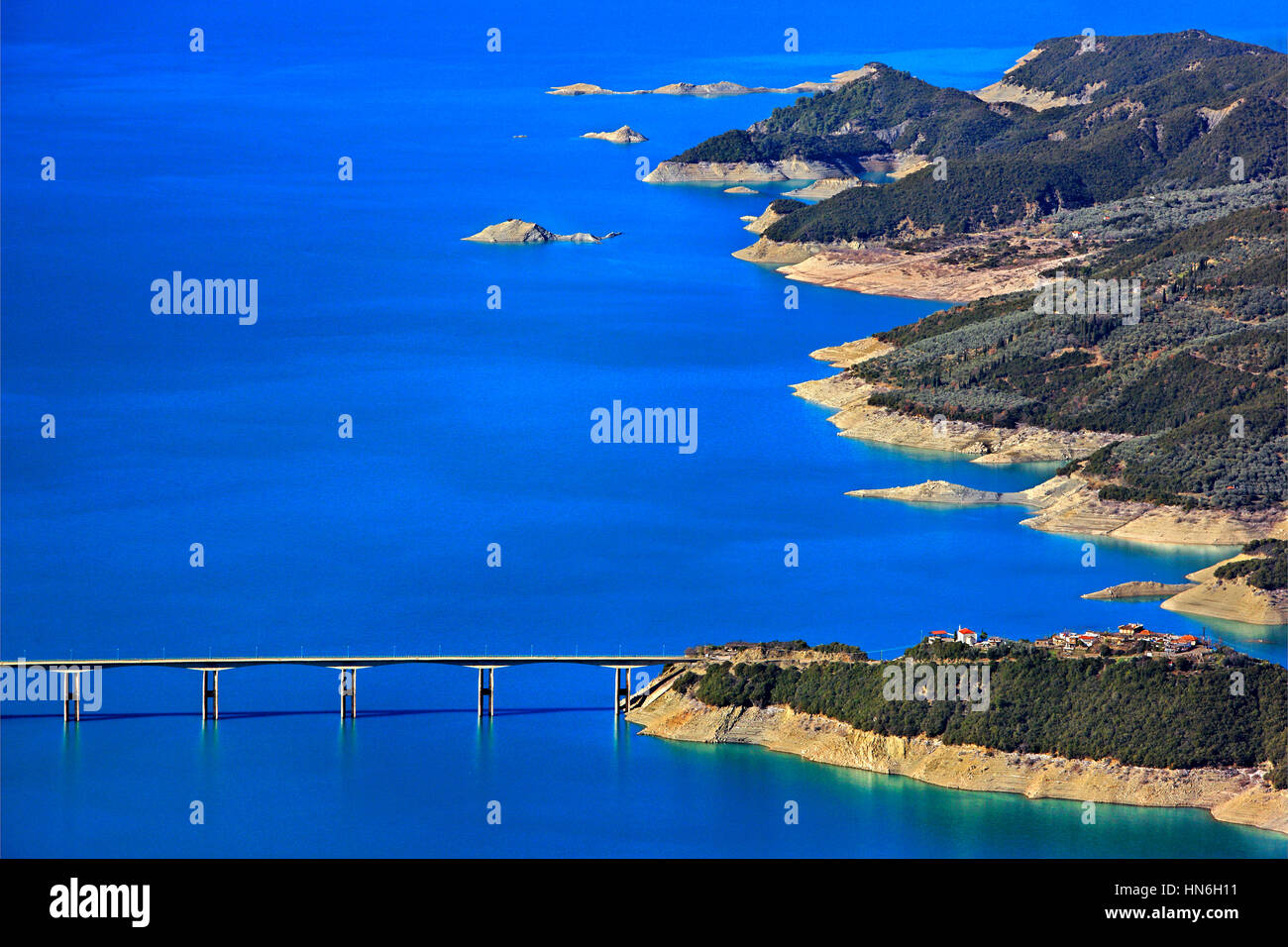Bridge kremaston hi-res stock photography and images - Alamy