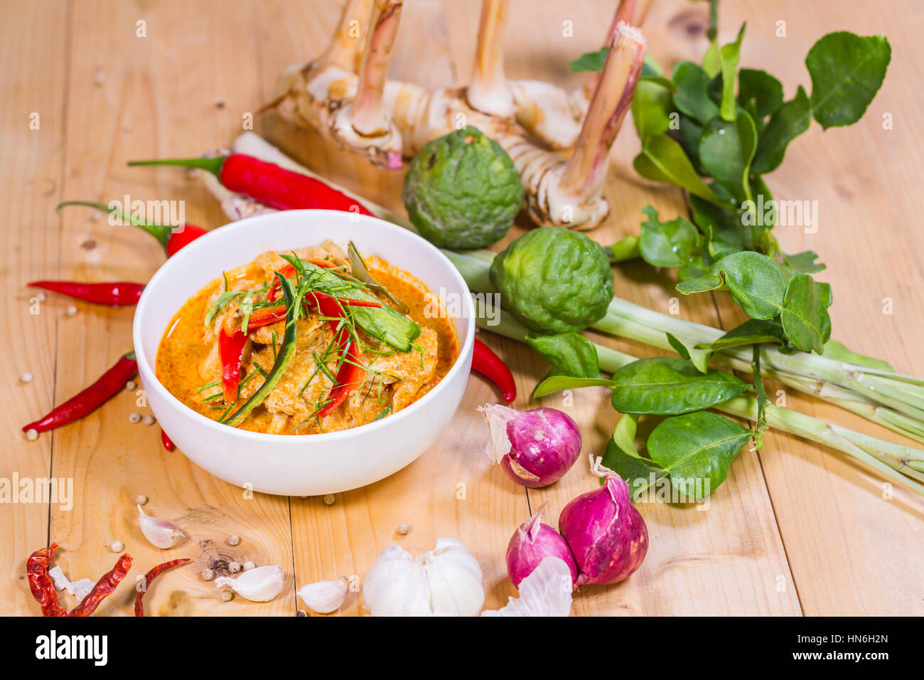 Spice with curry table hi-res stock photography and images - Alamy