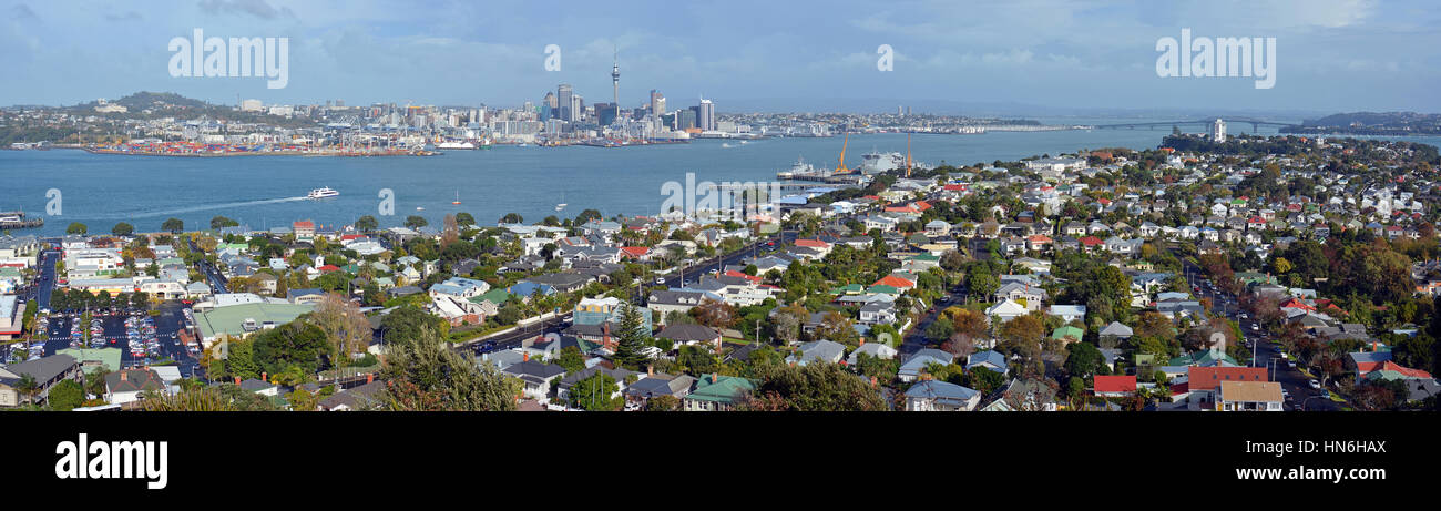Panoramic view from Mount Victoria, Devonport towards Auckland City ...