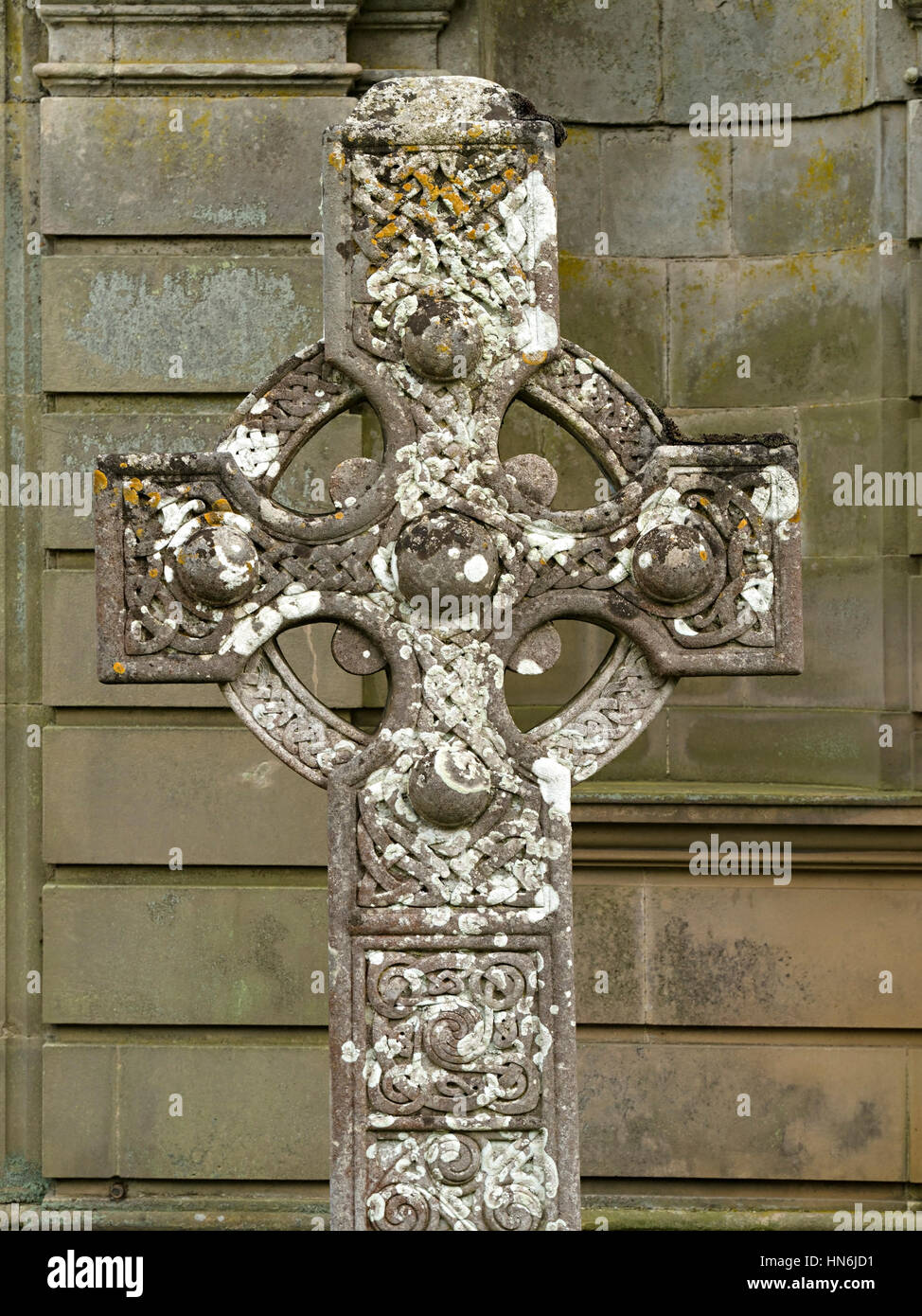 Celtic cross headstone hi-res stock photography and images - Alamy