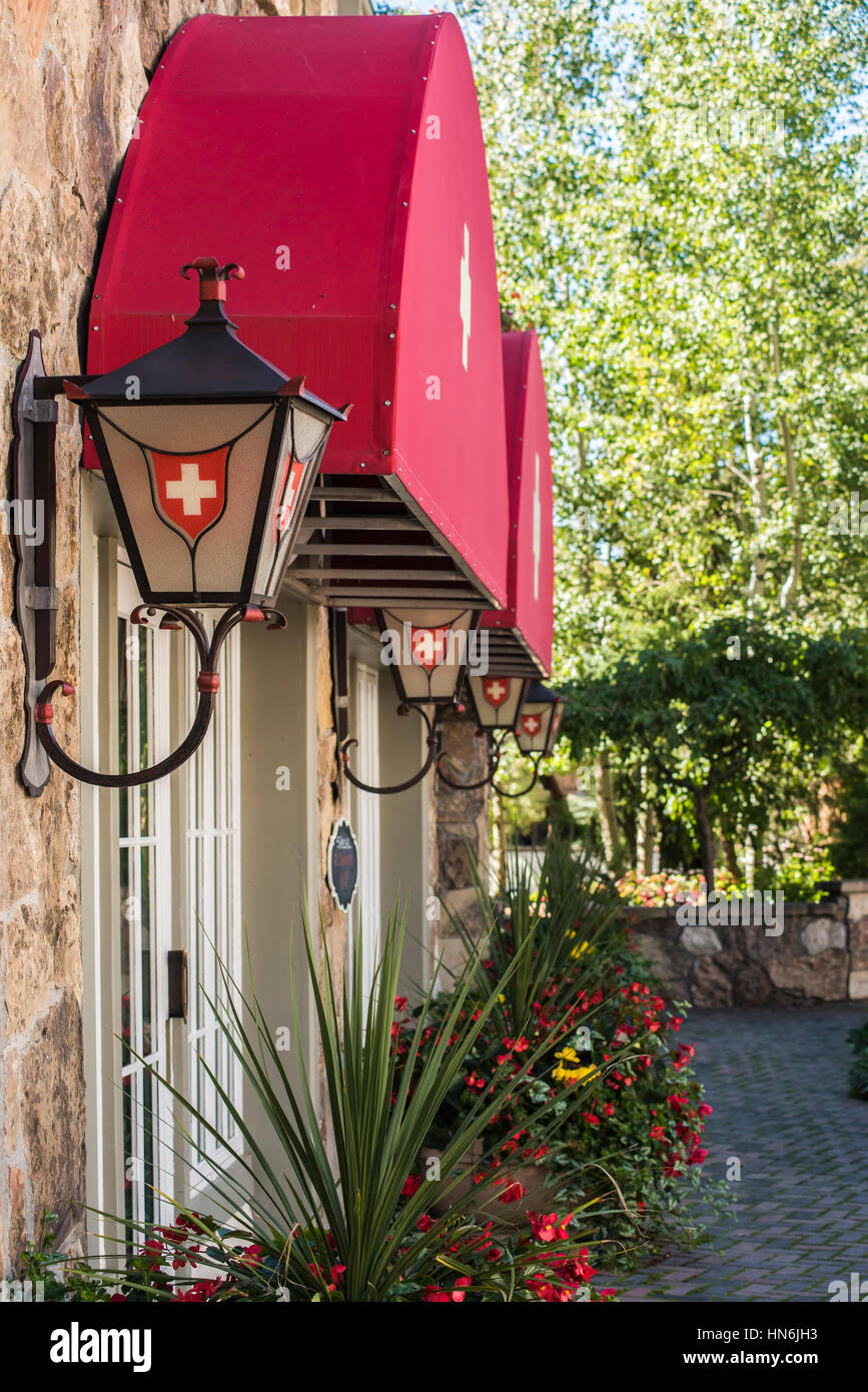 Overhang flag hi-res stock photography and images - Alamy