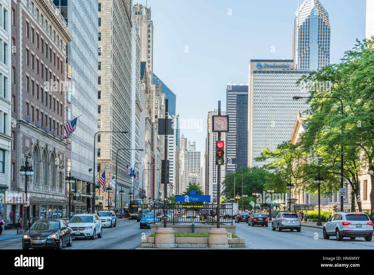 Chicago city tour bus hi-res stock photography and images - Alamy
