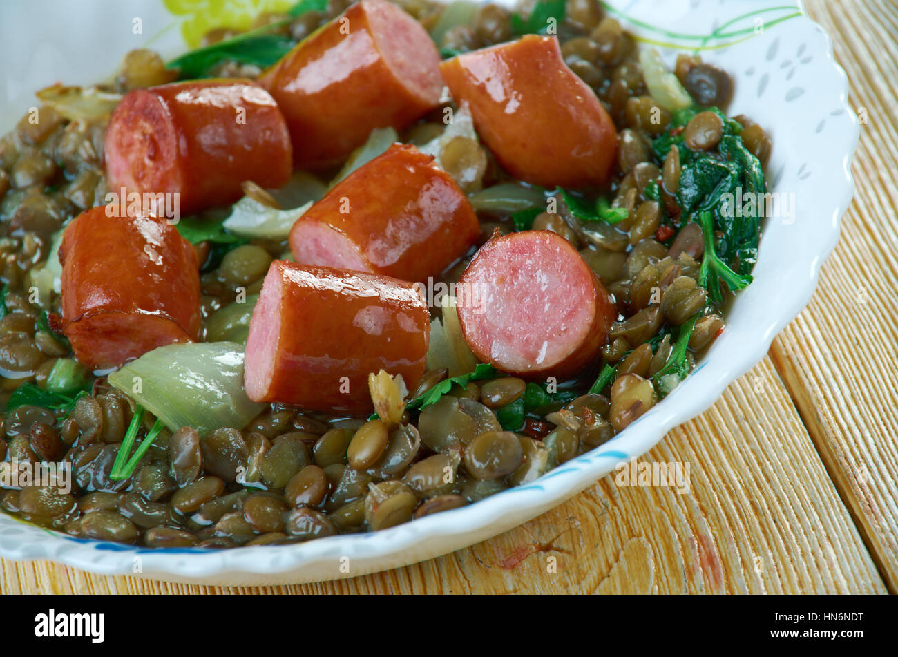 Lentilles vertes hi-res stock photography and images - Alamy