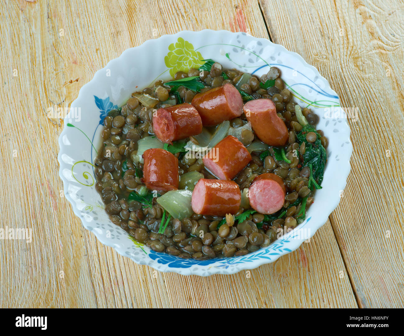 Lentilles vertes lentilles vertes hi-res stock photography and images ...