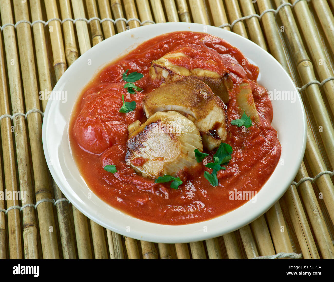 Kaeng Phed Ped Yang - Roasted Duck Curry Stock Photo - Alamy