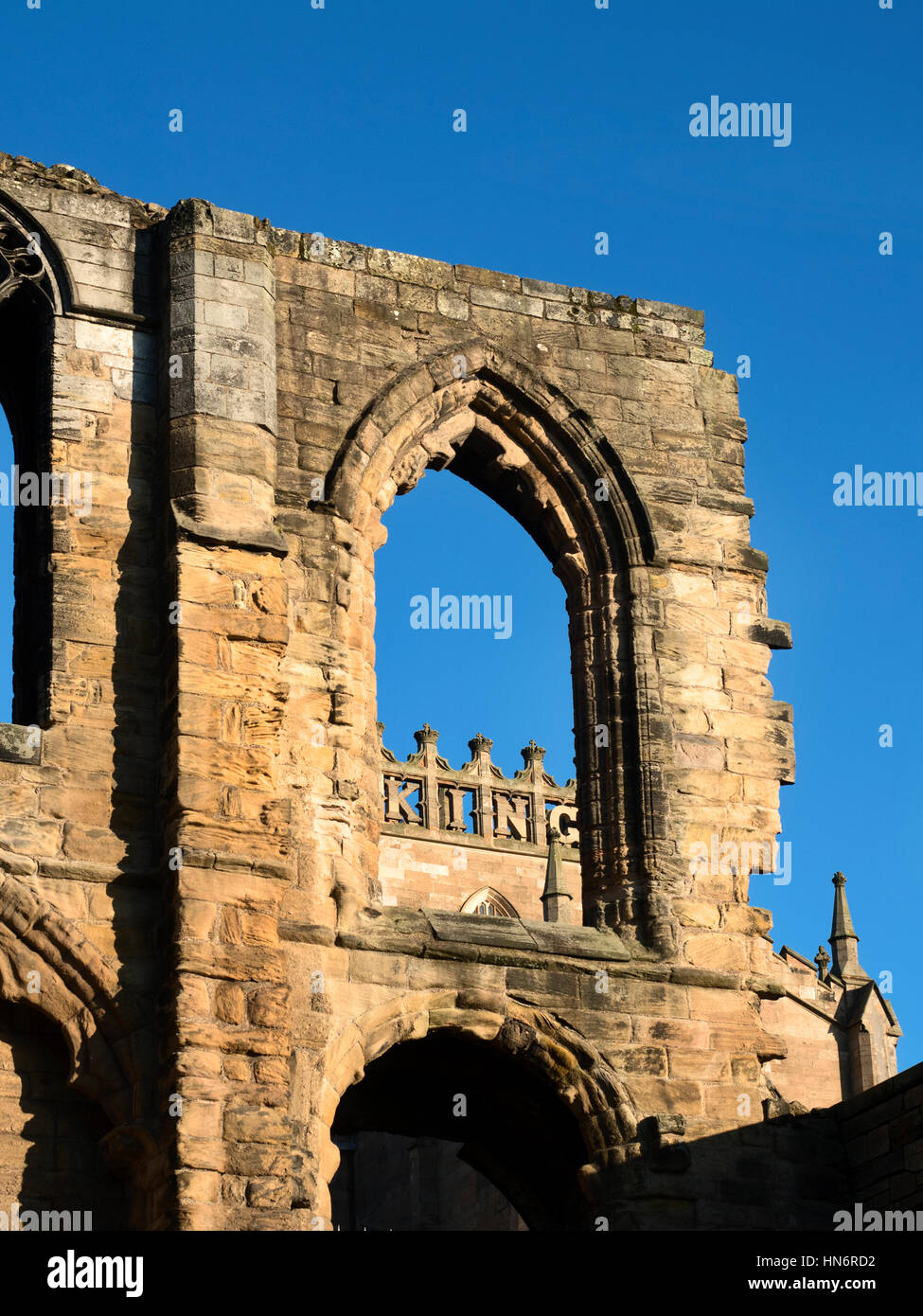 Bruce tower dunfermline abbey hi-res stock photography and images - Alamy