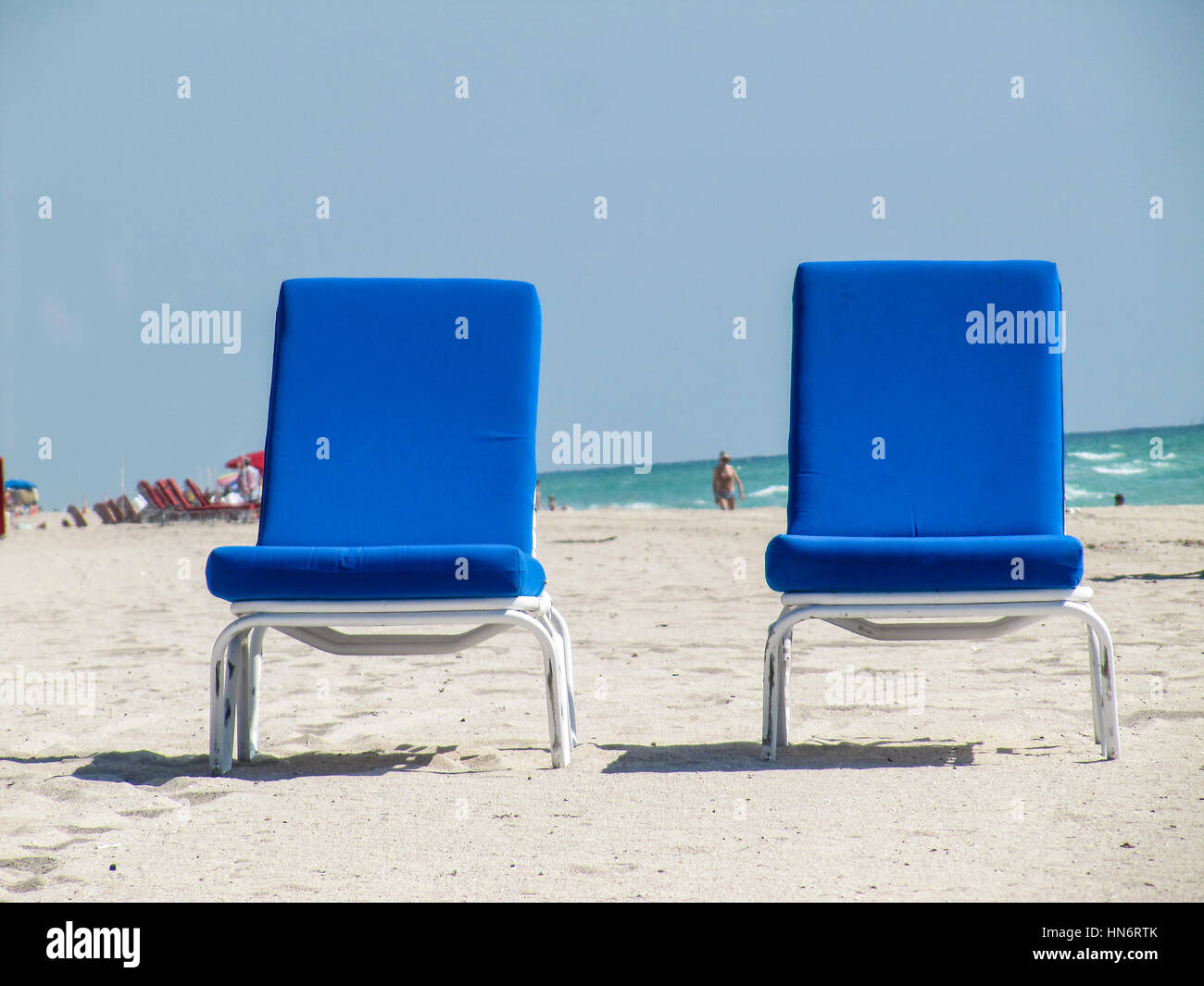 Green lounge chairs miami beach hi-res stock photography and images - Alamy