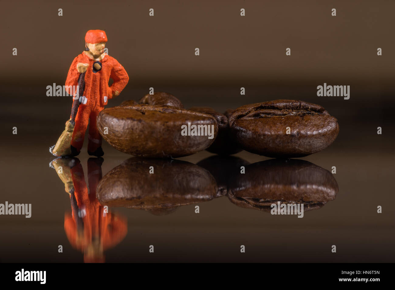 Cleaning beans hi-res stock photography and images - Alamy