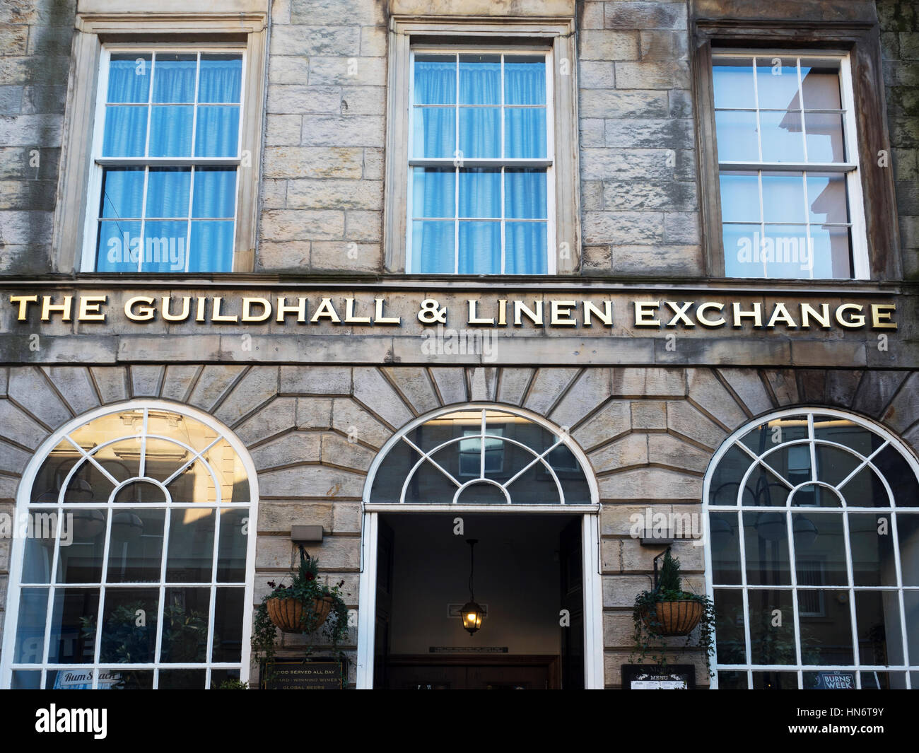 Dunfermline high street hi-res stock photography and images - Alamy