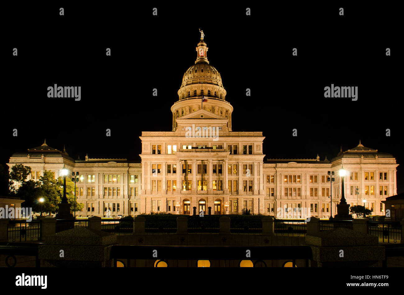 Capitol of Texas in Austin illuminated photographed at night Stock ...