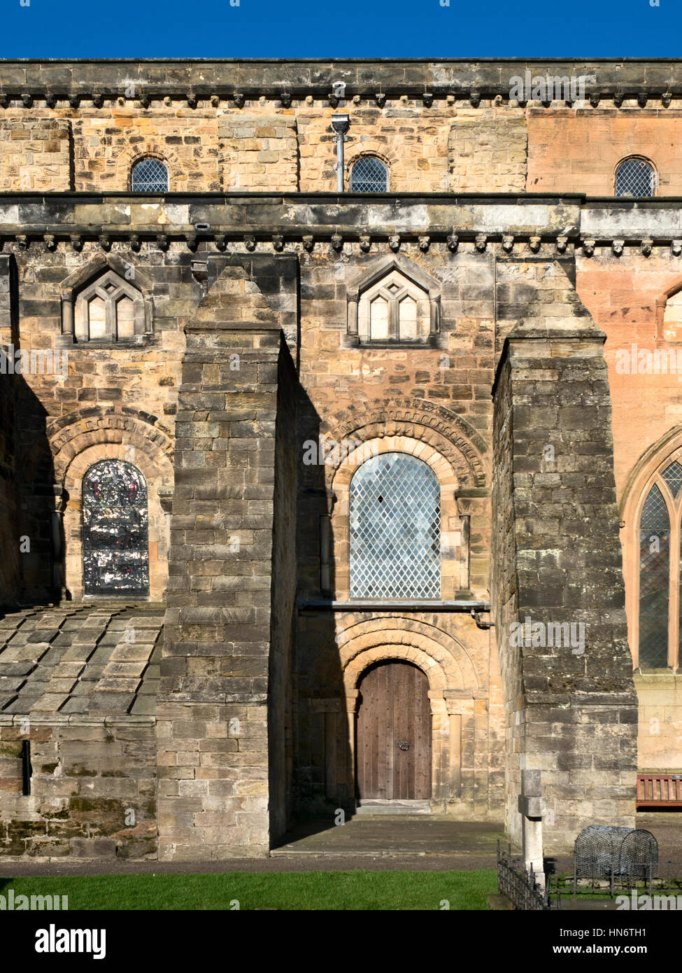 Norman romanesque architecture hi-res stock photography and images - Alamy